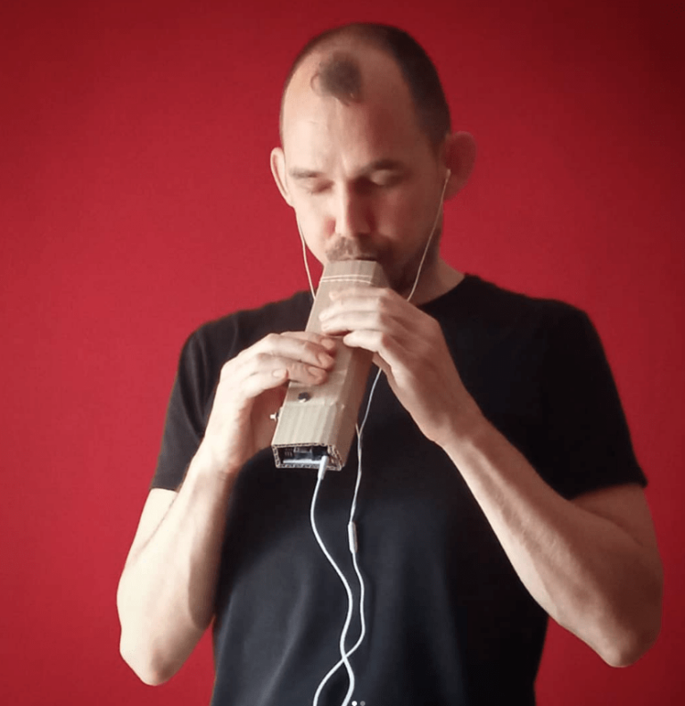 #04 Jeppe Rasmussen - El inventor de instrumentos - Odisei Music